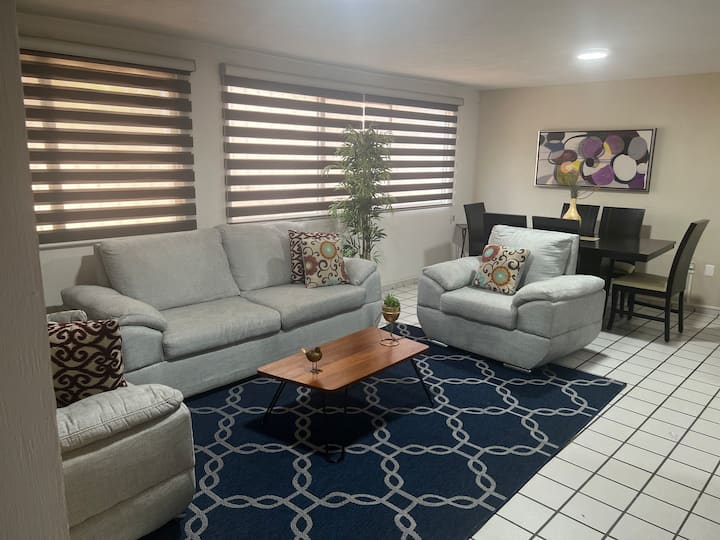 Depto Súper Amplio Y Cómodo En Planta Baja - León