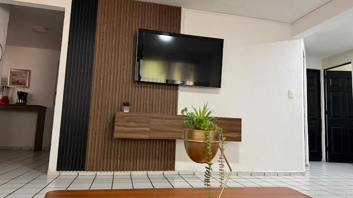 Departamento En Planta Baja - León, Mexico