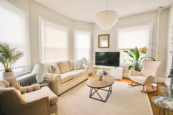 3b1b,full Kitchen,private Parking,brown| Risd - Providence, RI