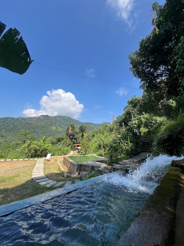 Cabin With Balcony And Lakeview - Nepal