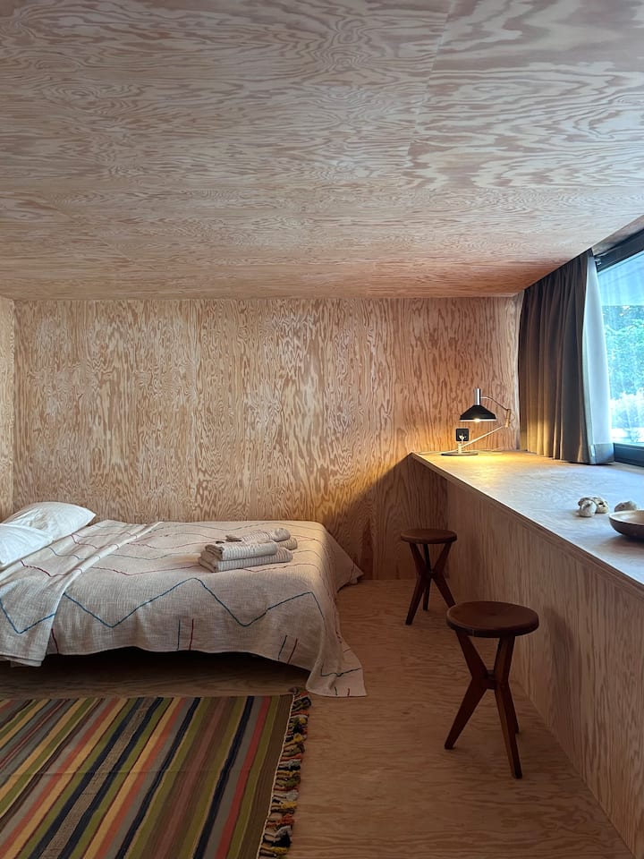 Private Room, Lausanne. - Lausana