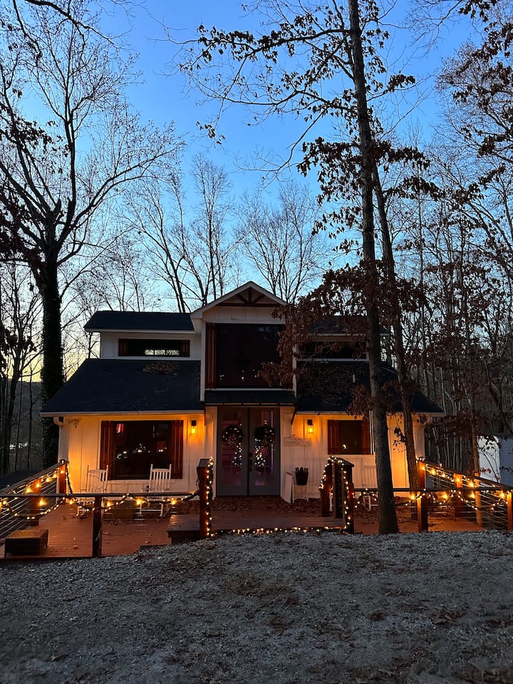 Saluda River Farms - Big Stay- Hot Tub - Riverside - South Carolina