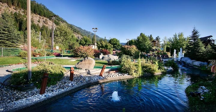Room, 1 King Bed, View - Wenatchee, WA
