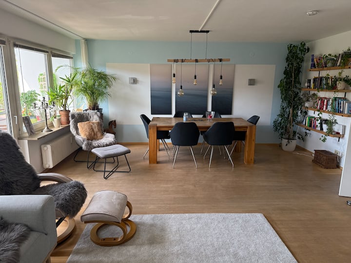Stylish 78 Sqm Oasis W/xxl Living Room & Balcony - München