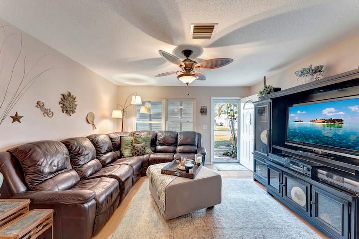 Daze Inn Between: Resort 10 Mins To Manasota Beach - Venice, FL