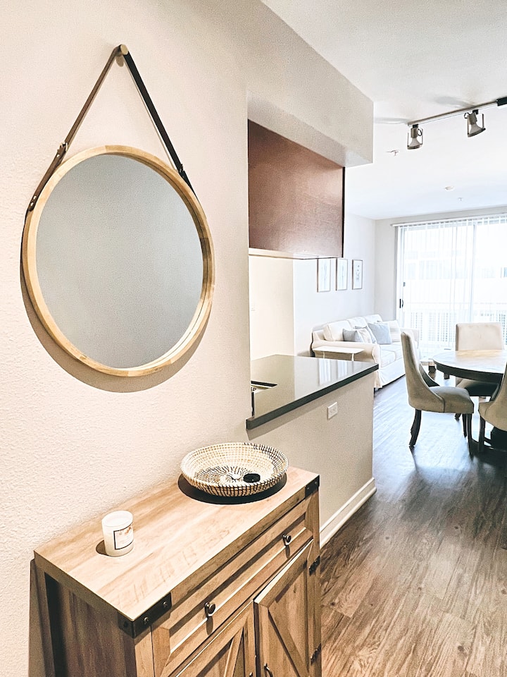 Sunny & Cozy - 2 Bed 2 Bath Unit - Venice Beach, CA