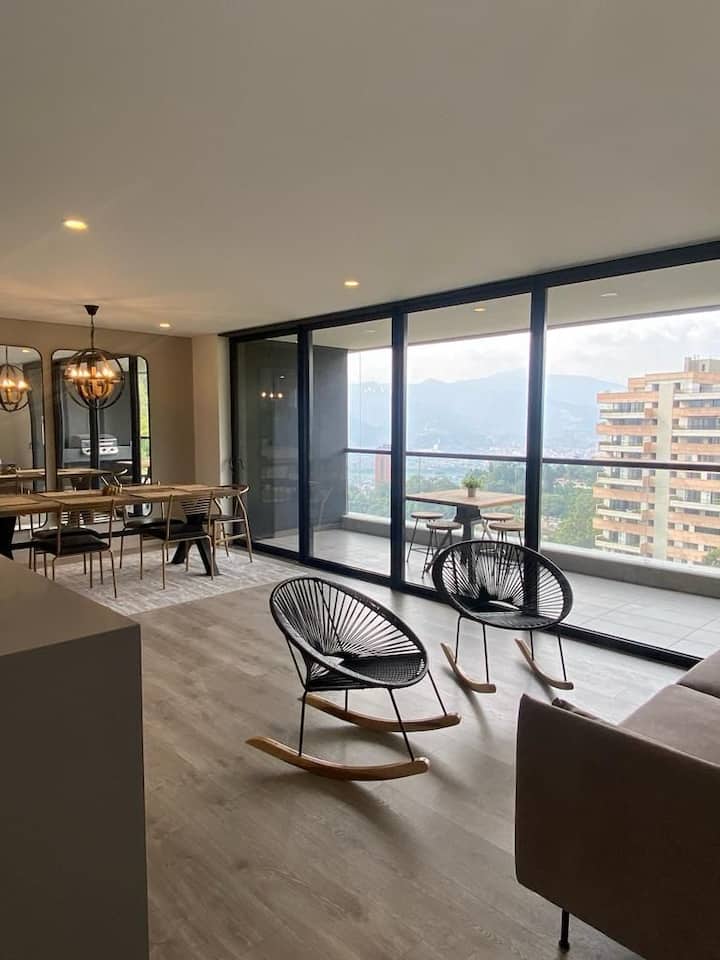 Apartamento Nuevo En El Poblado Cerca De Palmas - Medellín