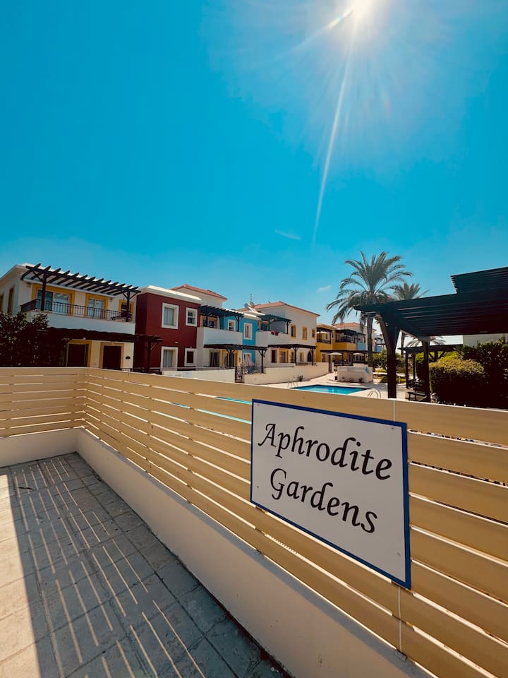 Stylish 2 Bedroom Apartment In Kato Paphos, Cyprus - Paphos
