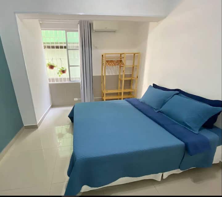 Frente Praia, Netflix, Ar Cond, Wifi, Bares,lavsec - Santos, Brasil