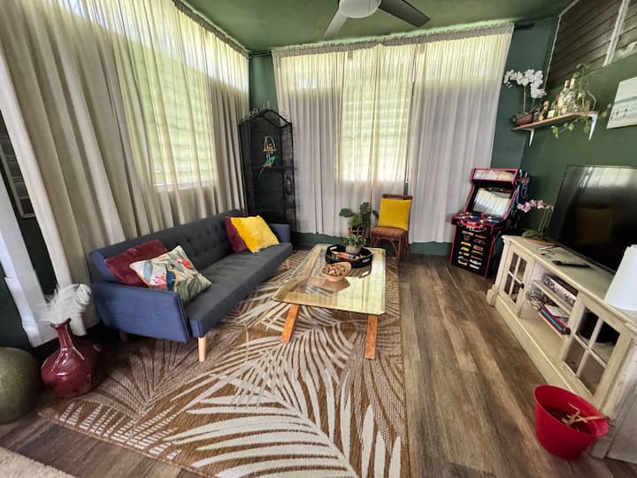 Metro Area | Sj | Charming Group Home | Near Choli - San Juan, Puerto Rico