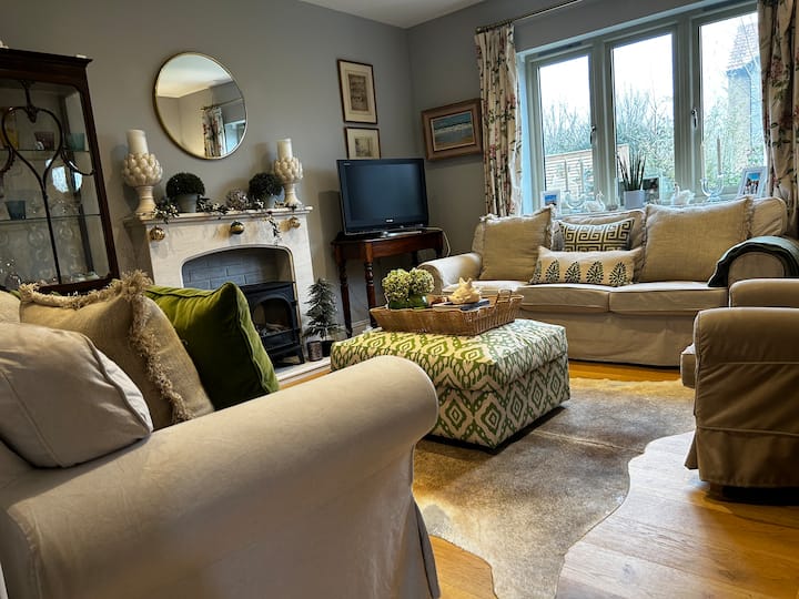 Two Bedroom Country Home - Near To Castle Cary - Glastonbury