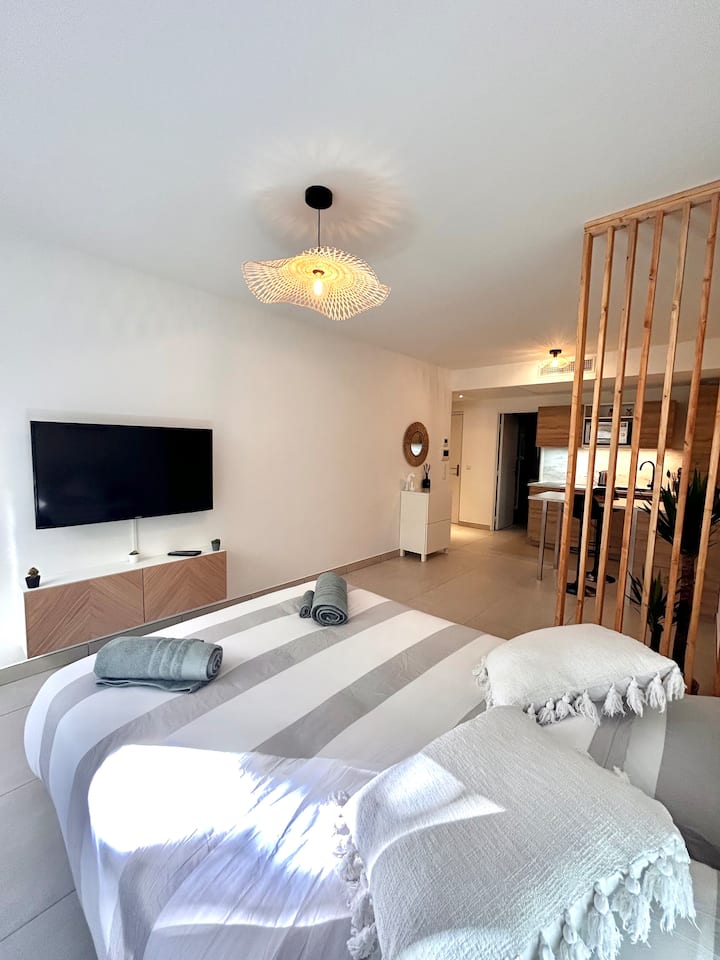 Studio Neuf Coup De Coeur Entre ÈZe Et Monaco - Èze