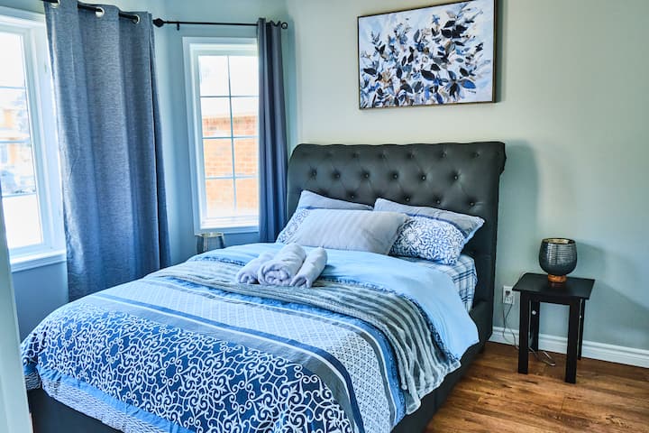 Main Floor Apartment In Barrie W/parking&amenities - Barrie