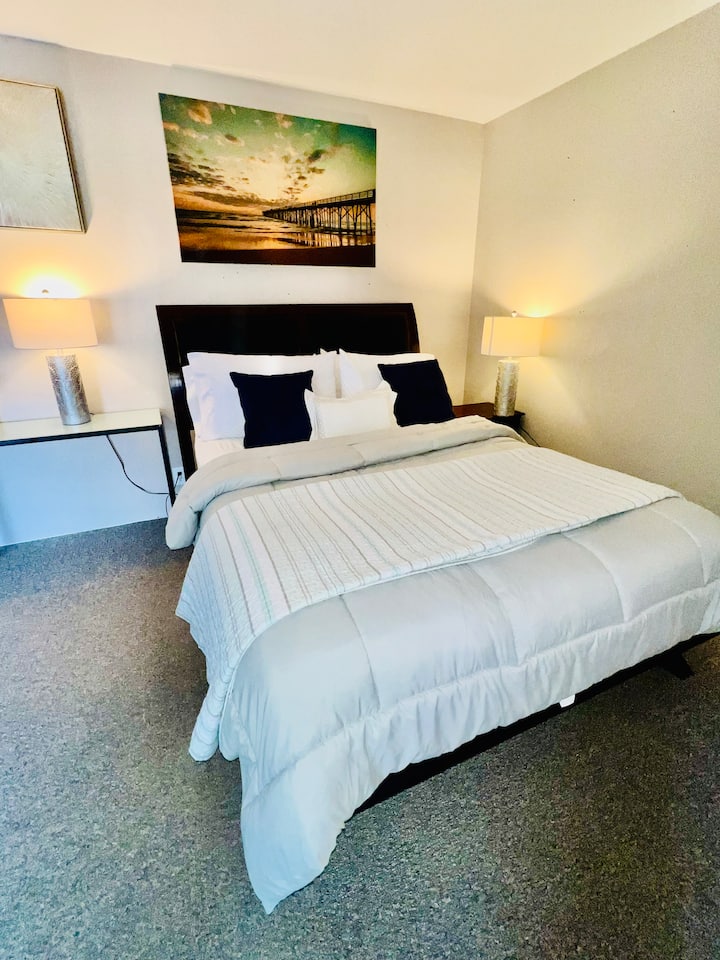 Marvelous Master Rm Walking Distance To Nvidia - Santa Clara, CA