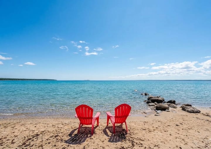 Tiny Home With Shared Beach On Grand Traverse Bay - Leelanau State Park, Northport