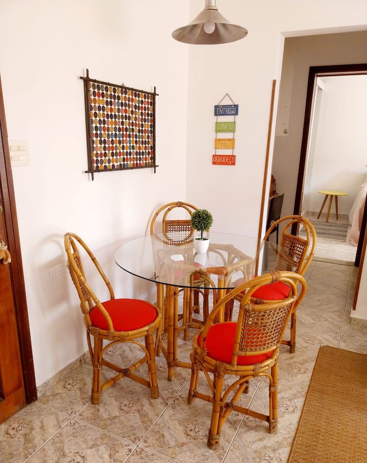 Apto 1 Quadra Praia Itararé Wi-fi - Sao Vicente, Brazil