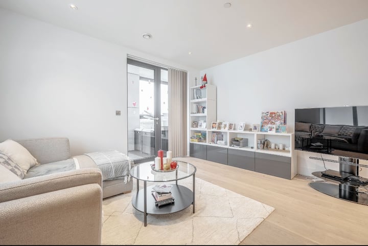 Beautiful Battersea 2br 2br Home - Waterloo Station - London