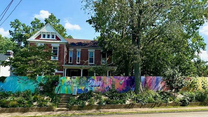 Apt 2 - Lexington, KY