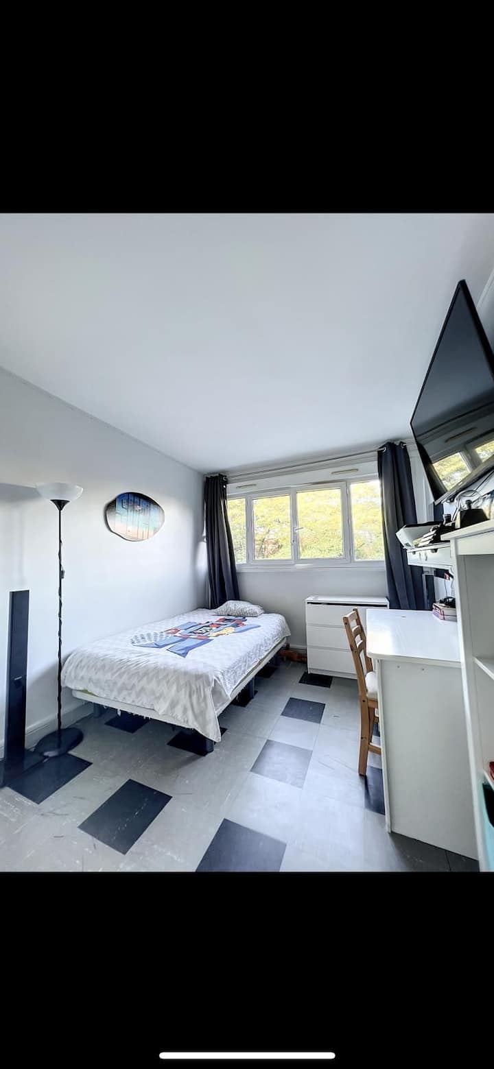 Appartement 4 Pièces. 
3 Chambre - Marne-la-Vallée