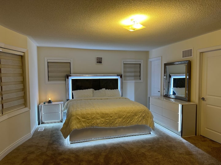 Brand New 4 Bedrooms 4 Bathroom - Innisfil