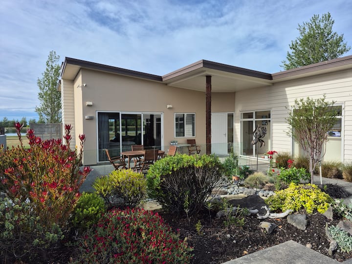 Lake Hood View Bnb (Room 1) - Ashburton