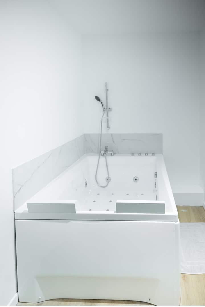 Sémillon - Baignoire Balnéo Plein Centre - Bergerac