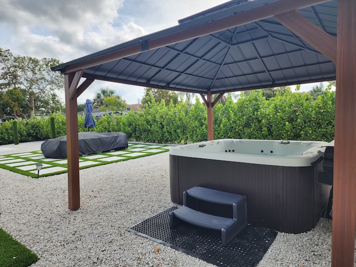 The Jupiter Villa - Juno Beach, FL