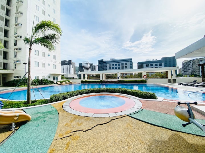 2br Flat W/ Wi-fi, Pool & Kids’ Play Area - Cebu City