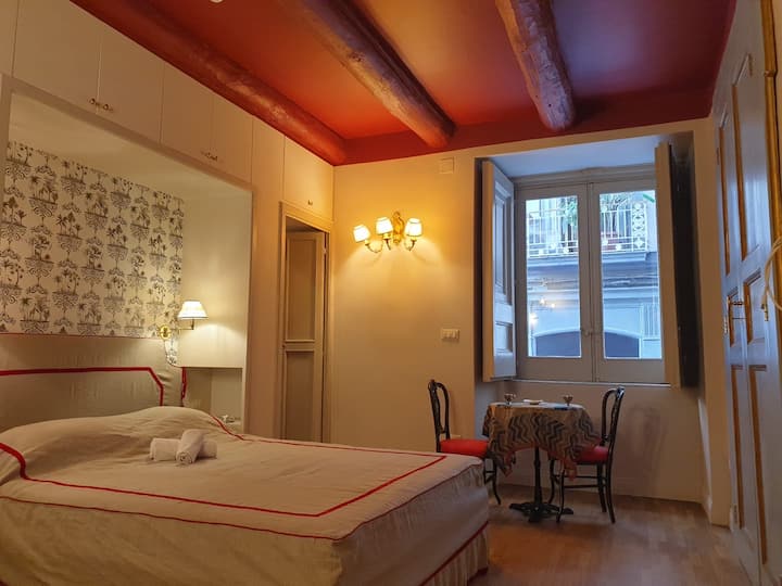 Elegante Suite A Pochi Passi Dai Baretti - Naples