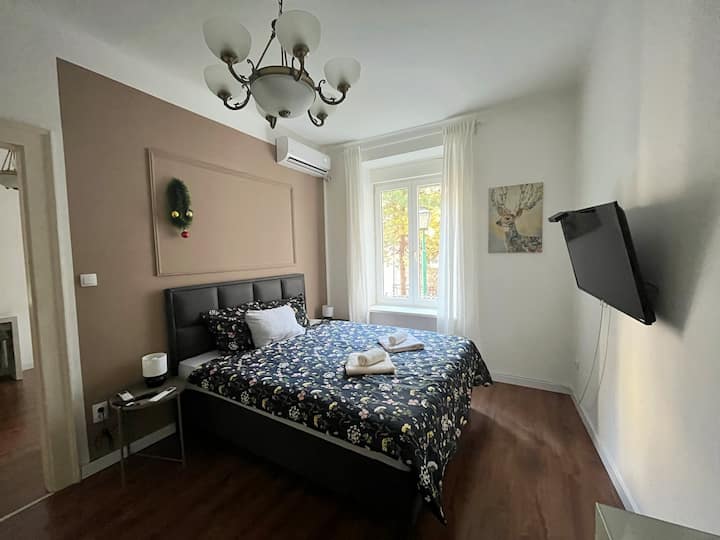 Old Soul Of Skadarlija 60m2 - Belgrade