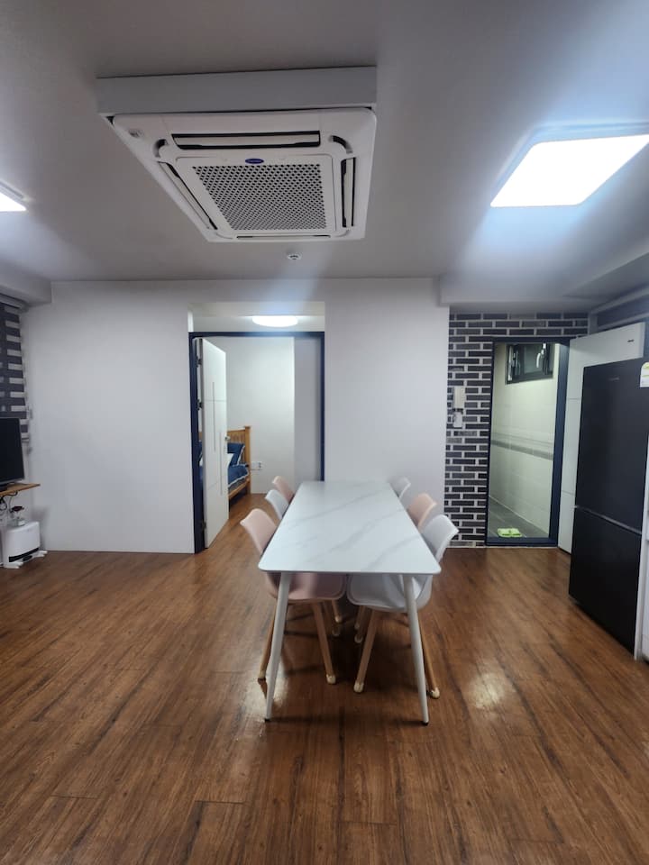 속초와고성경계민박2,2호
내집같은 편안함#
소중한 추억을 만들어보세요
조식제공(쥔장맘대로) - 고성군