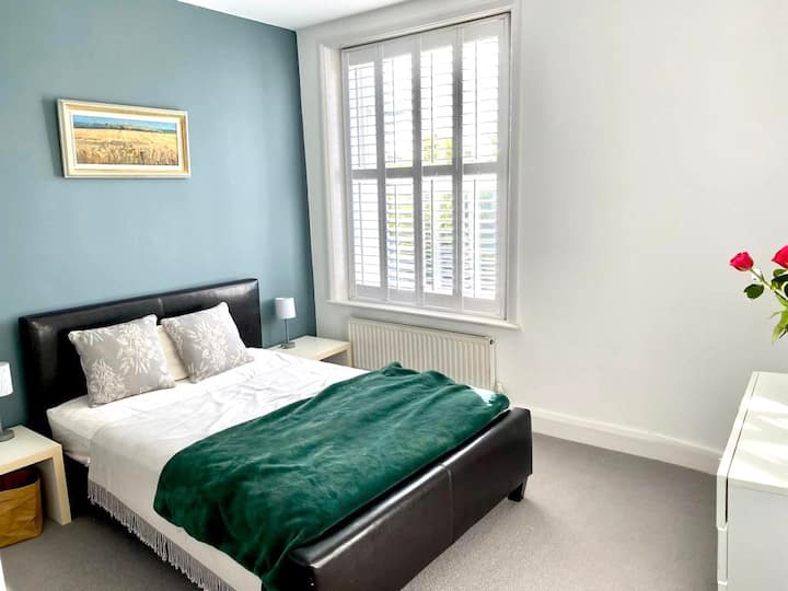 Beautiful Victorian Duplex (Us Embassy Zone 1) - The National Gallery