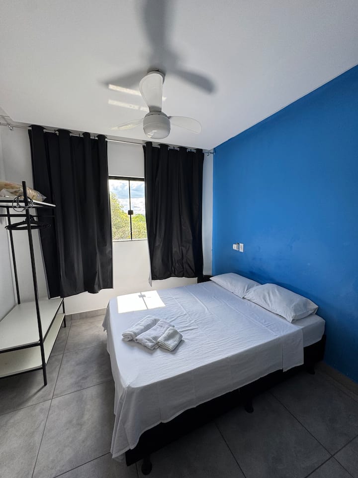 Flat Confortável Próx Da Uel/puc C/estacionamento - Londrina