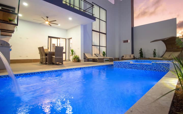 Villa W/ Jacuzzi, Pool, Bbq For 12 People - Punta Cana