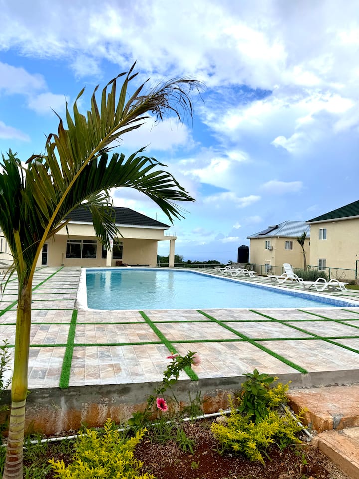 Paradise In The Hills - Ocho Rios