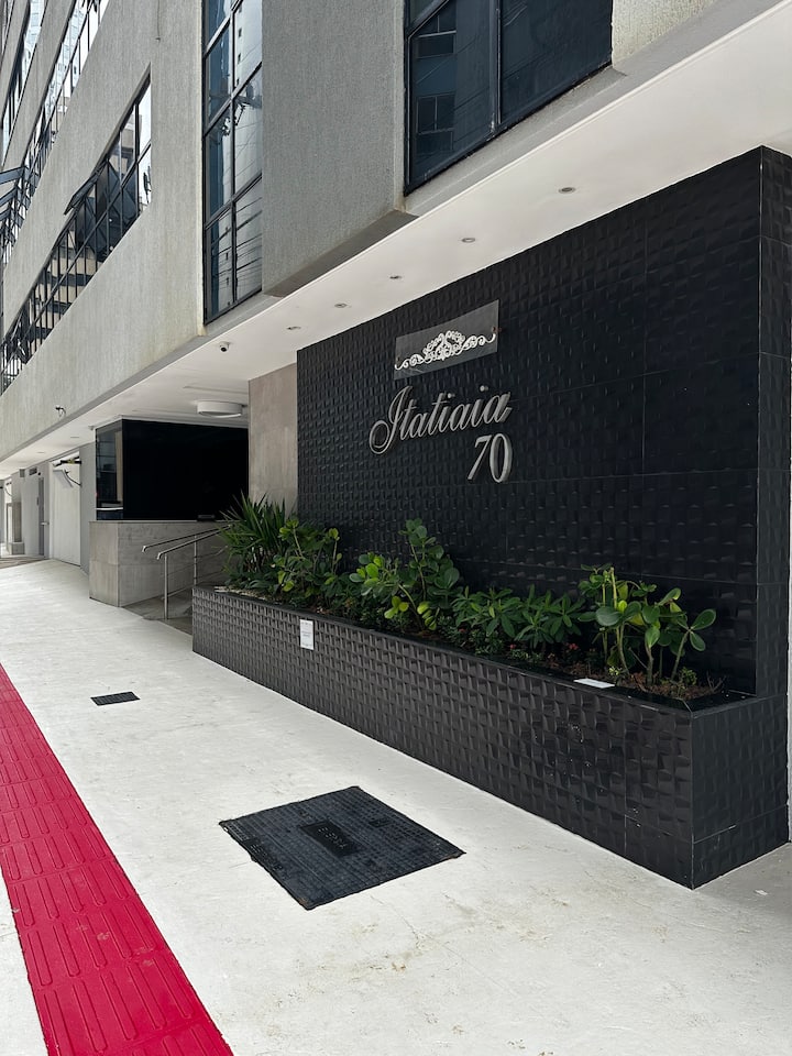 Conforto A 1min Da Praia, 3 Quartos C/ Ar - Balneário Camboriú