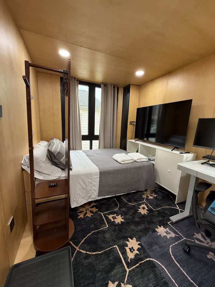 Boston Urban-glamping Style Easy Commute - Boston, MA