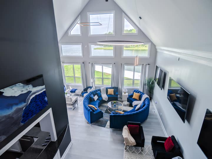 King | Bbq | Sleeps 18 | Ping Pong | Ev Charger - Buckeye Lake, OH