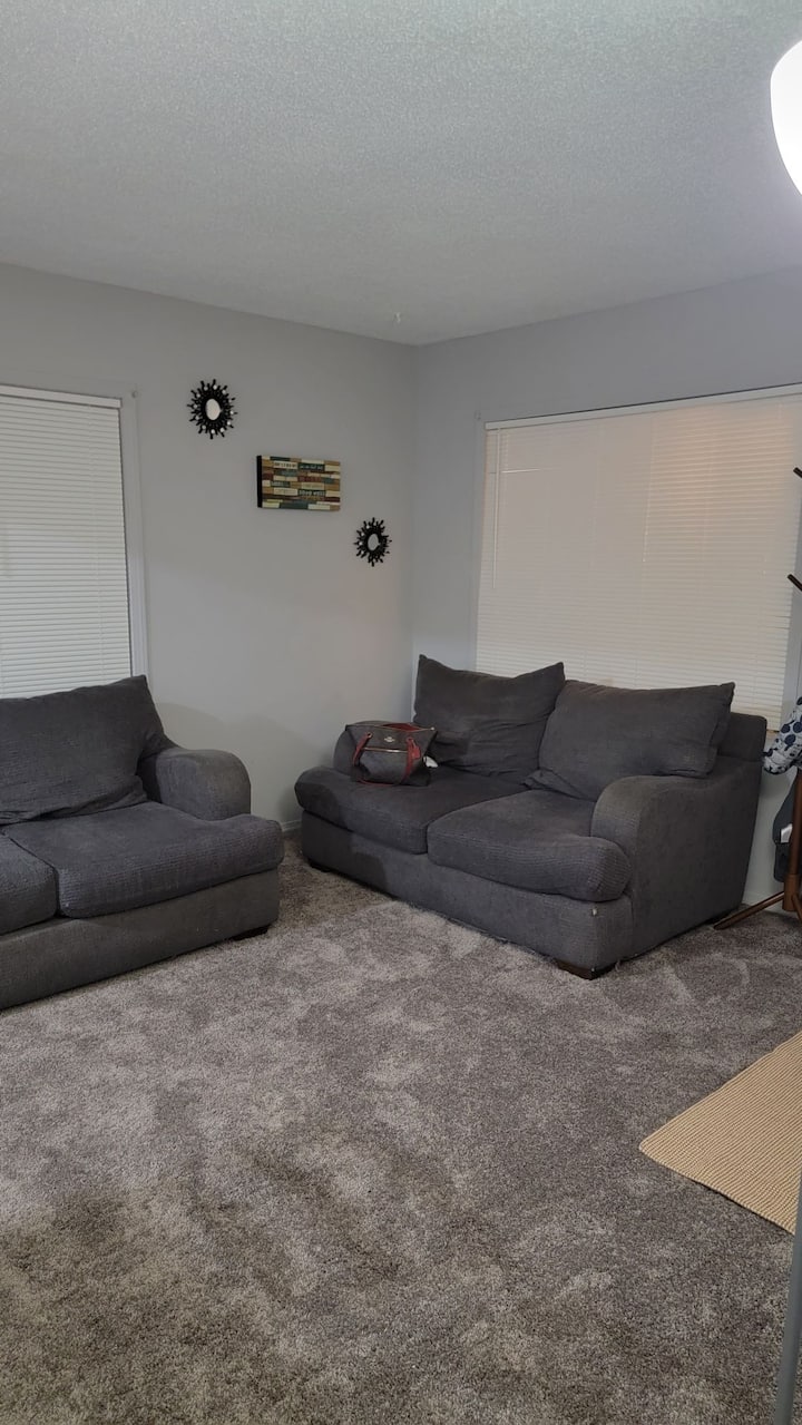 Cozy Comfortable Ranch. Shared Housing. - Livonia, MI