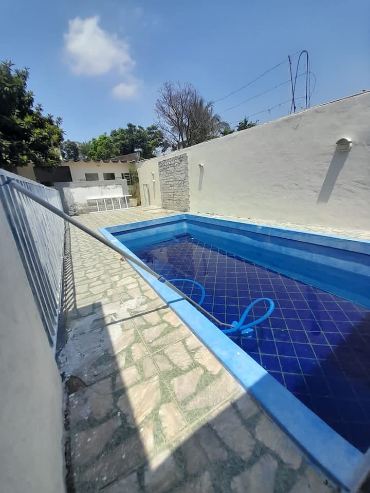 Espaço Com Piscina Em Queimados! - Nova Iguaçu