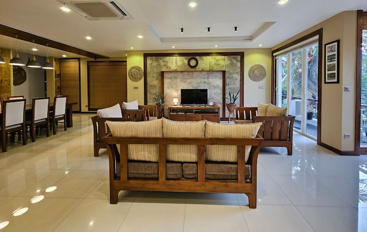 Private Pool & Jacuzzi
Family Friendly Home - Colombo (Sri Lanka)