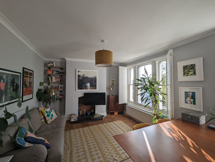 Cosy East London Flat By Canal And Victoria Park - London