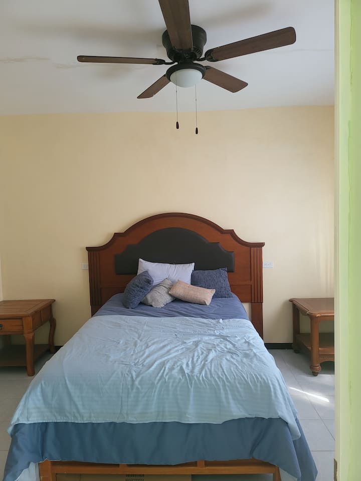 Casa Familiar Con Cocina Y Lavadora. - Ciudad Juárez