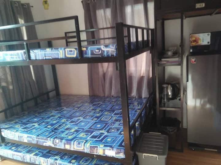 Kua's Pad Batangas Room W/ Ac - Lian