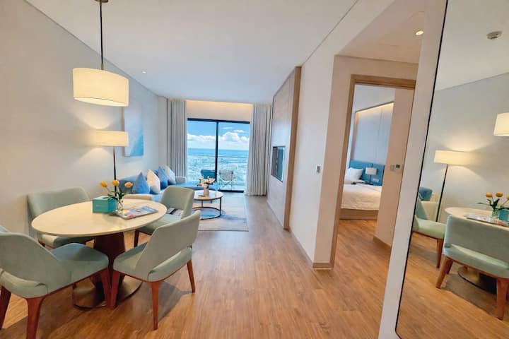 Sunset Retreat With Sea, Mountain & City Views|2br - Hạ Long