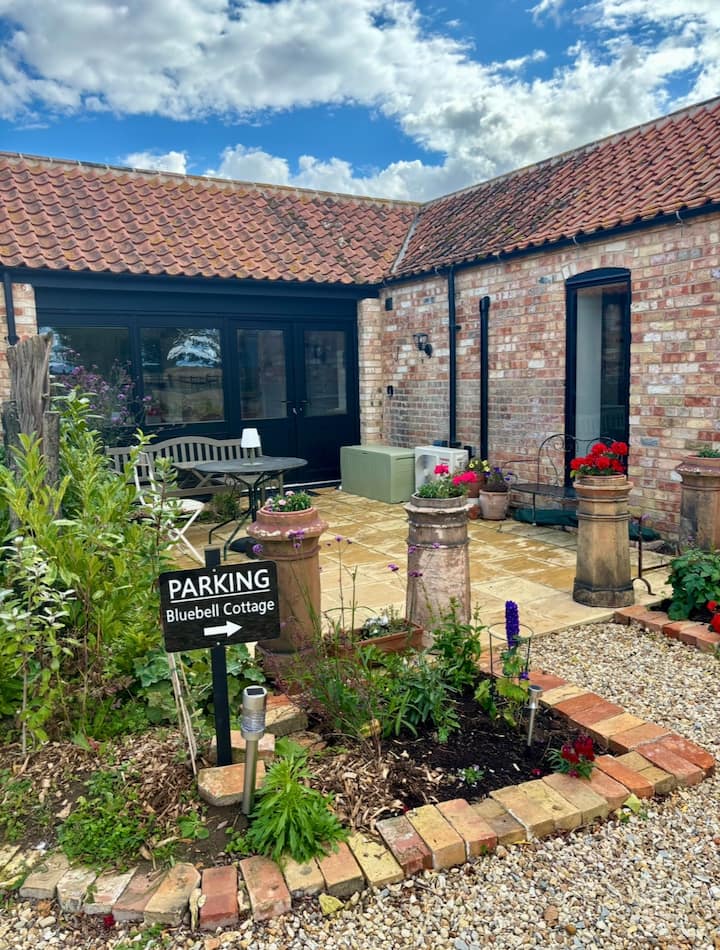 Bluebell Cottage - Woodhall Spa, Cosy Farm
Retreat - Horncastle