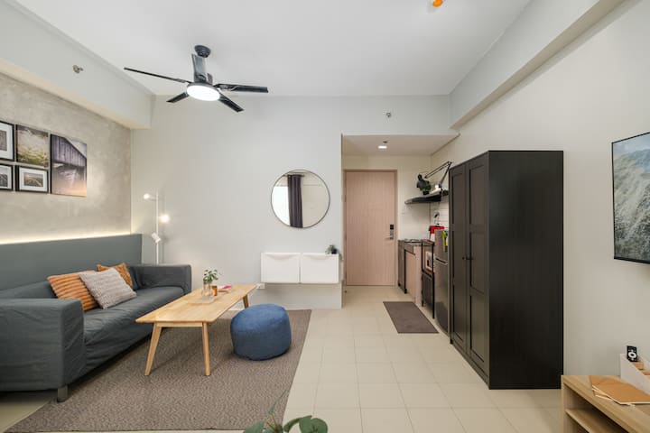 Cozy Nordic Minimalist Studio Qc | Free Parking - Valenzuela