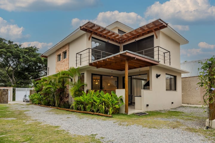 Casa Churrasqueira E Ar Cond. C2 - São Sebastião