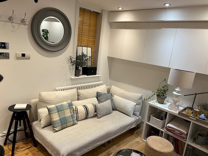 Cosy Refurbished Mews Cottage - Fulham