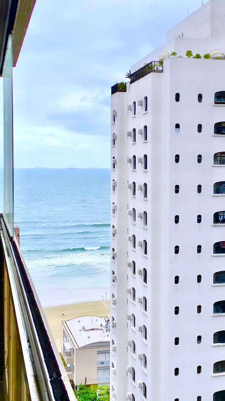 Apartamento A 100m. Da Praia De Pitangueiras - Guarujá
